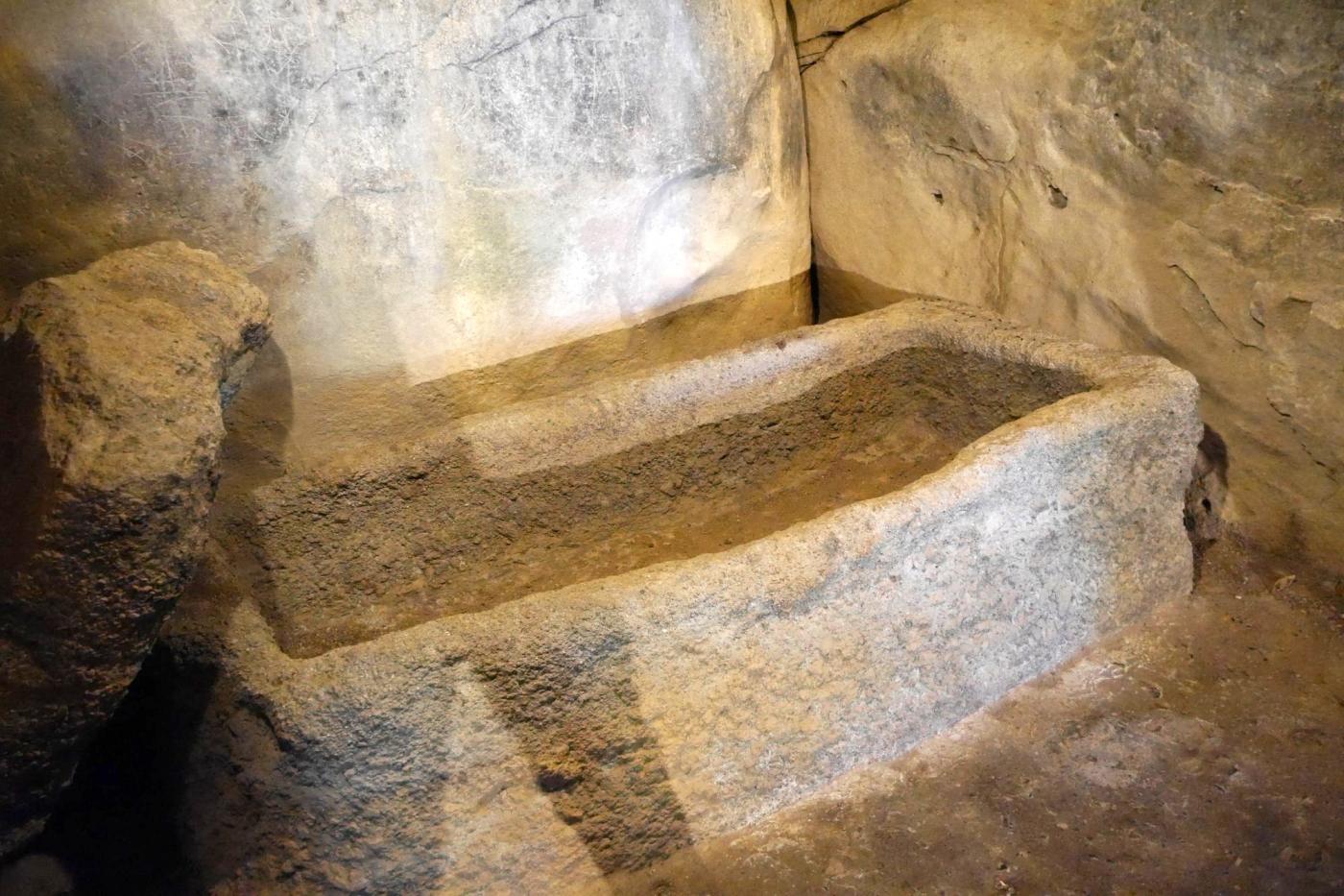 Kakegi Kofun（Tumulus） | See & Do | DISCOVER NAGASAKI/The Official ...