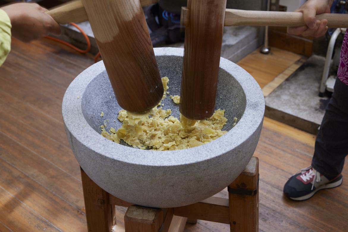 Kankoro Mochi Making Workshop | See & Do | DISCOVER NAGASAKI/The ...
