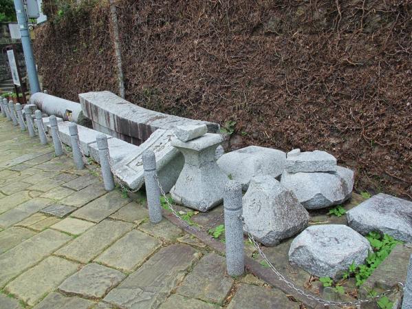 Sanno Shrine and the One-Legged Torii Gate | See & Do | DISCOVER ...