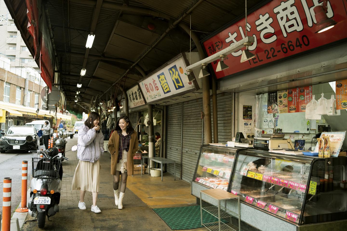 Tonoo Market・ Tunnel Yokocho Shopping Street | See & Do | DISCOVER ...