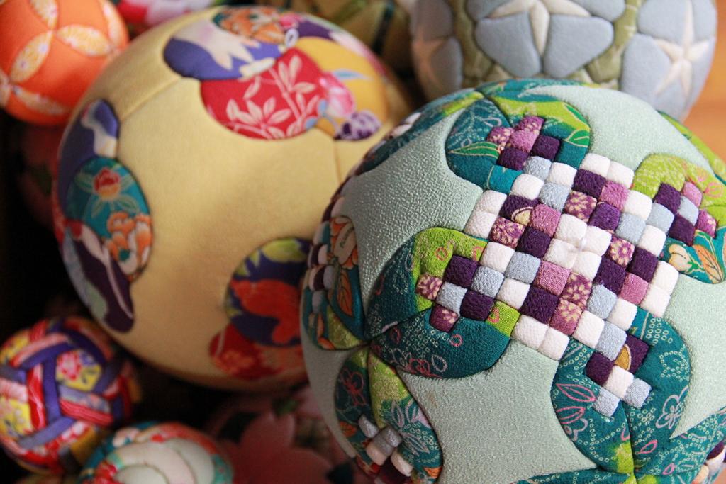 Hizen Emukae Mayudama Festival | Events | DISCOVER NAGASAKI/The ...